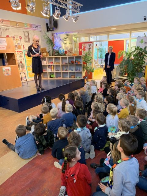 Tekeningen overhandigd aan burgemeester | Welkom bij De Horn | Wijk bij ... Tekeningen overhandigd aan burgemeester | Welkom bij De Horn | Wijk bij ...